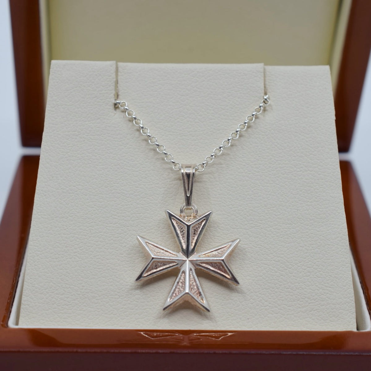 Vintage Sterling Silver Maltese Cross Pendant Necklace - Regarde Jewellers